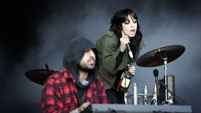 Crystal Castles este sábado 5 de octubre @ Teatro Estudio Cavaret ...